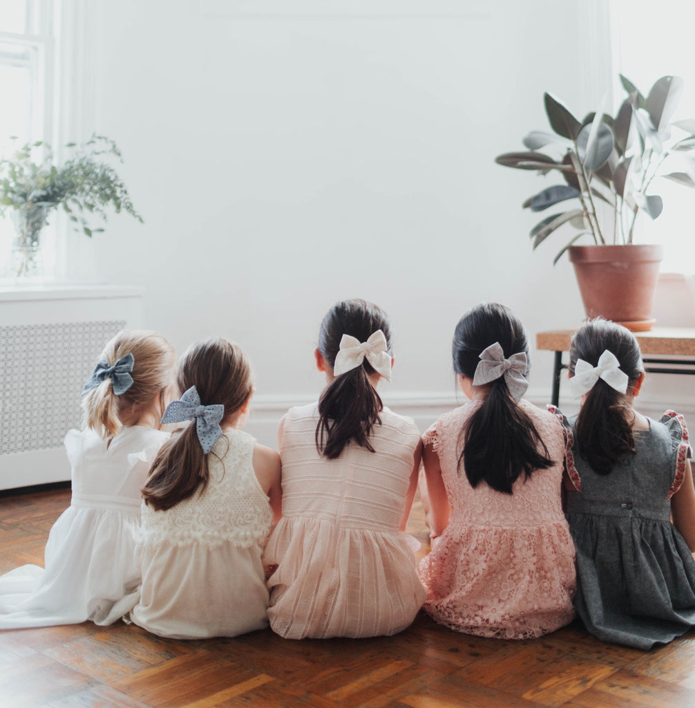 Eyelet Bow, Navy – LuluLuvs